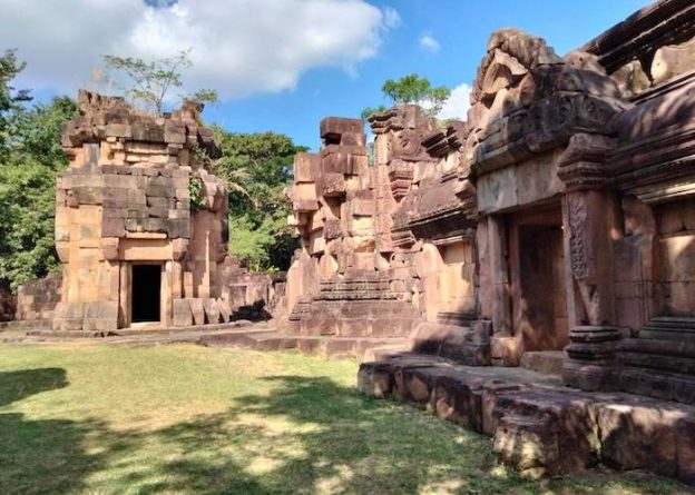 Prasat Ta Muen Thom | Adventures
